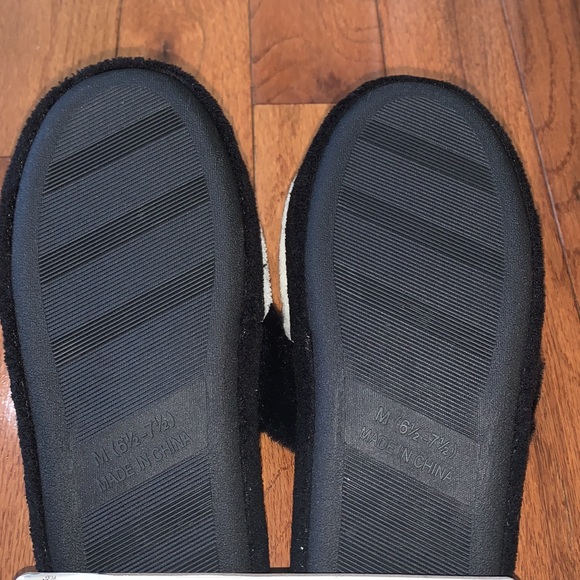 Kooba | Shoes | Kooba Womens Faux Fur Memory Foam Slippers | Poshmark
